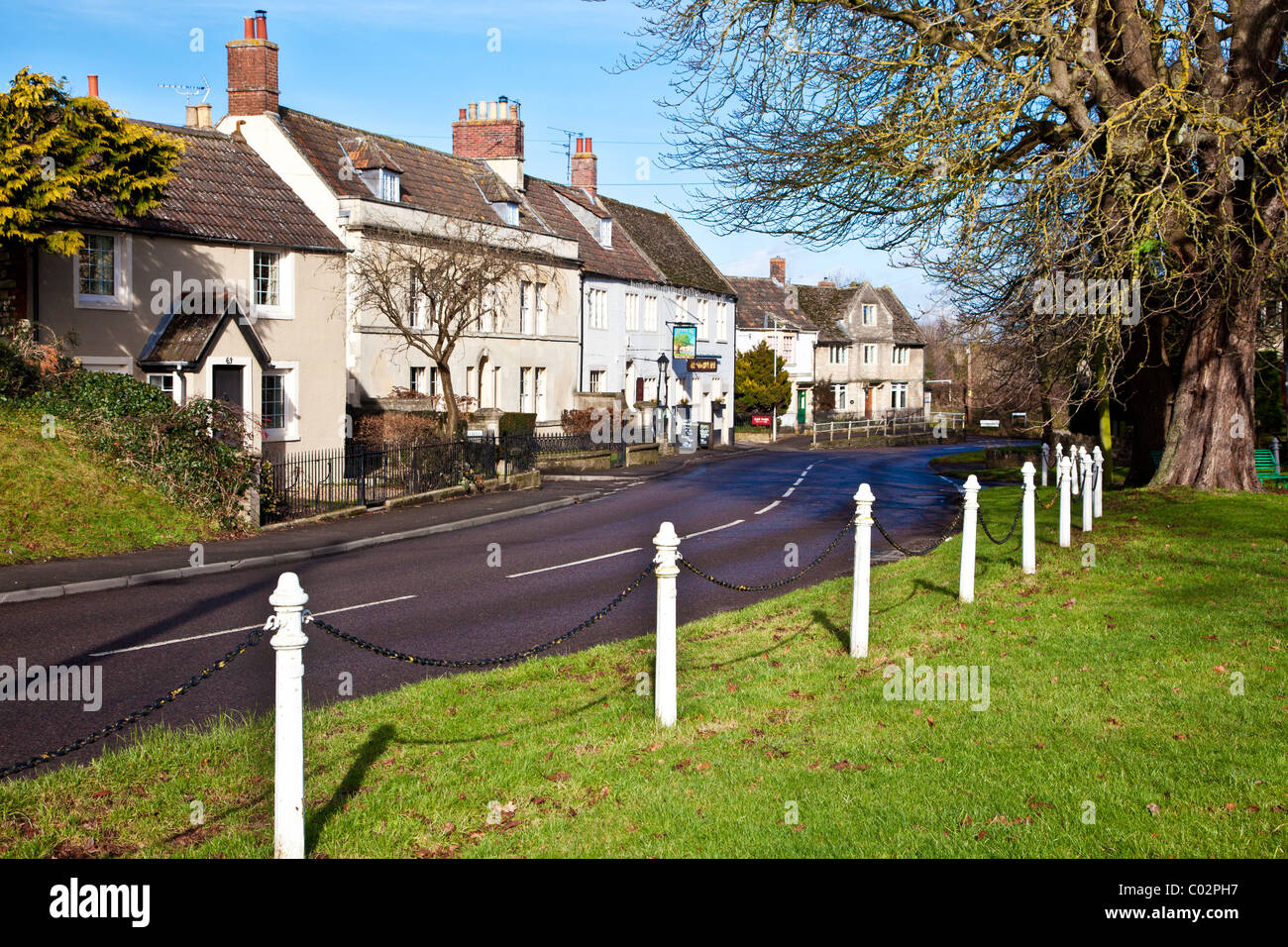Uk country road bend hi-res stock photography and images - Alamy