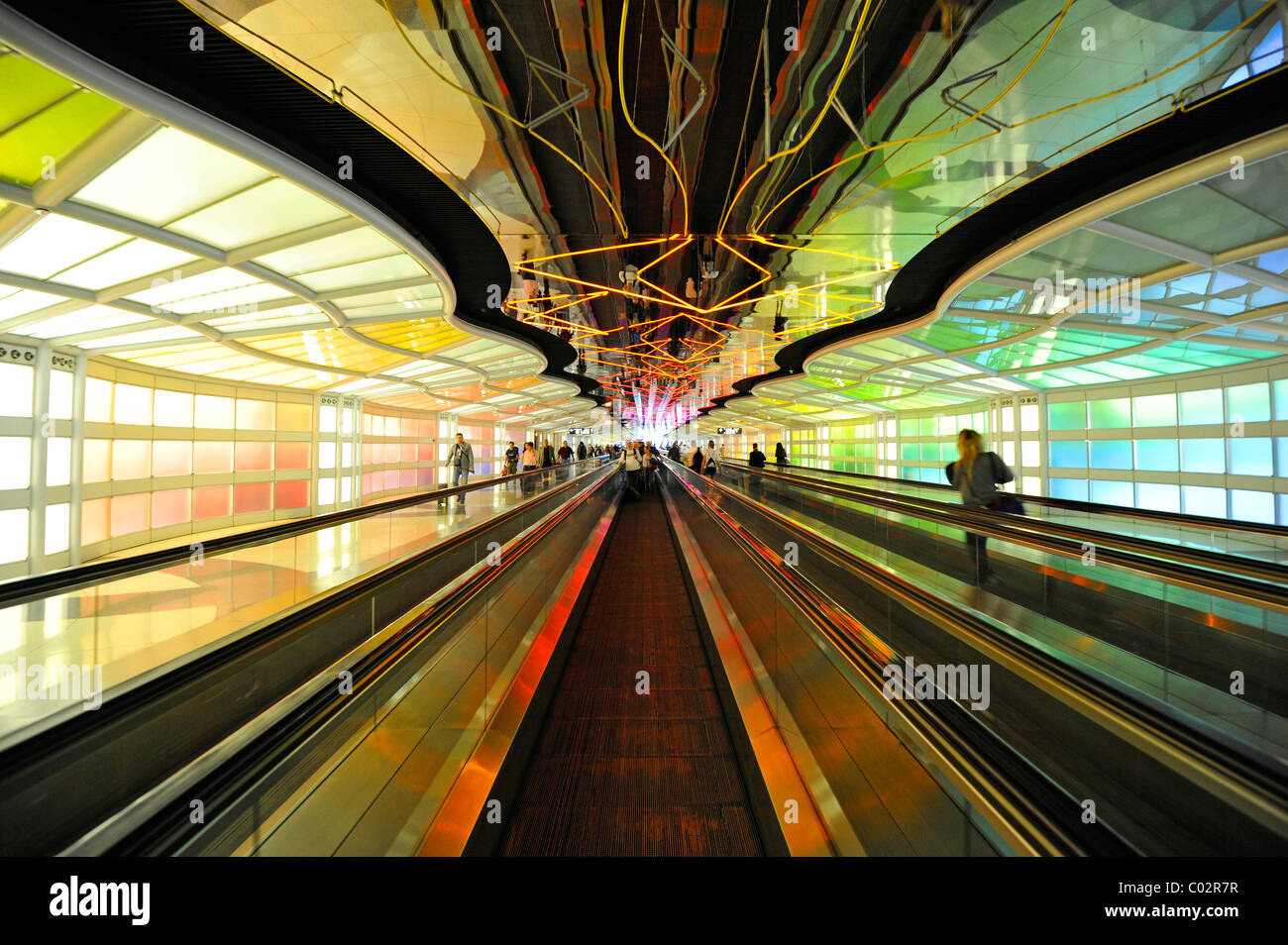 Terminal concourse ohare international airport hi-res stock photography ...