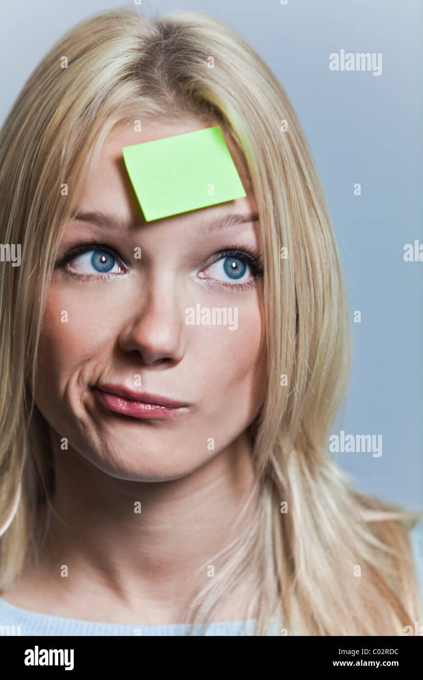 Woman face post it notes hi-res stock photography and images - Alamy