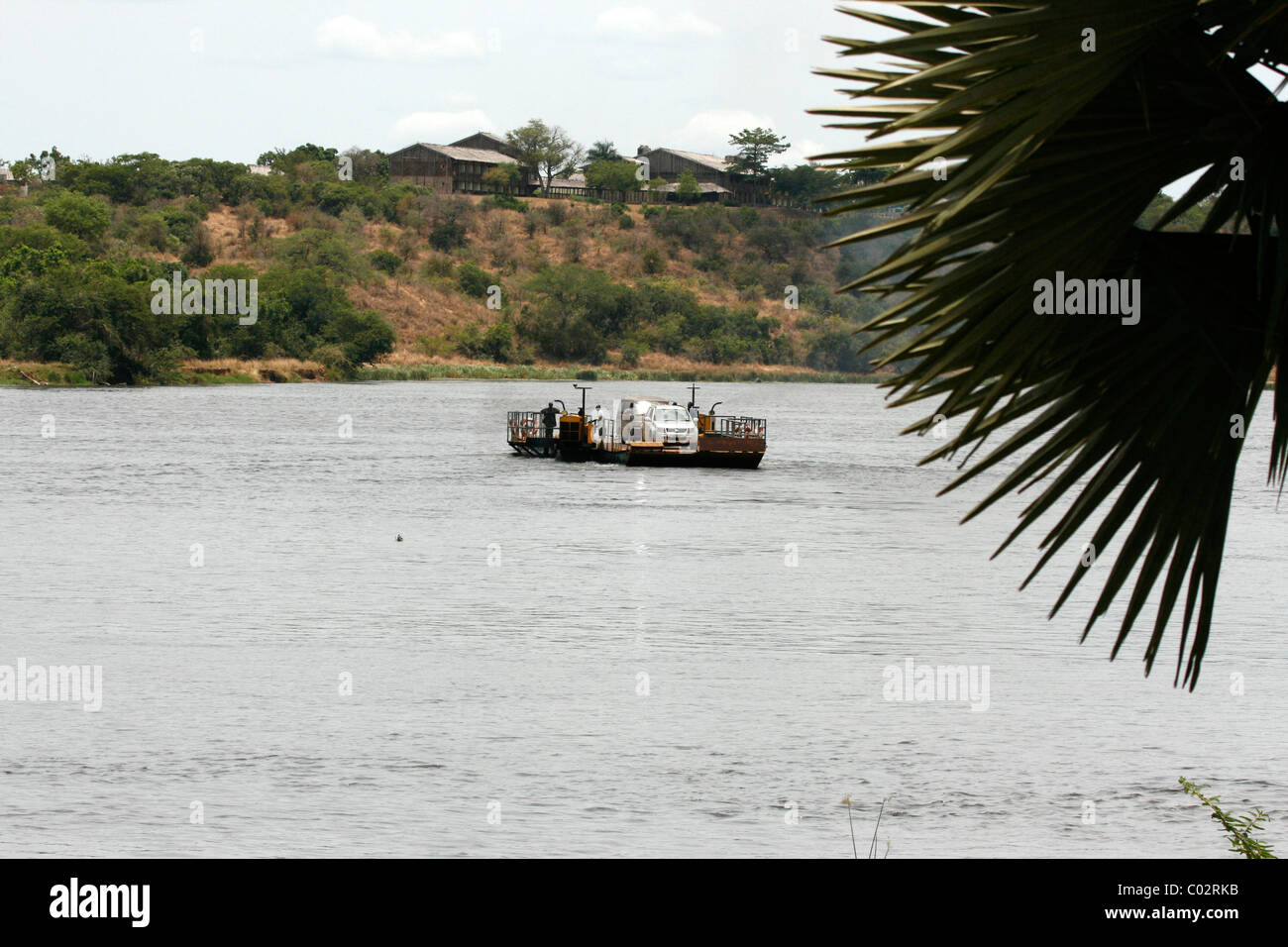 The Paraa ferry carrying vehicles and passengers across the River Nile ...