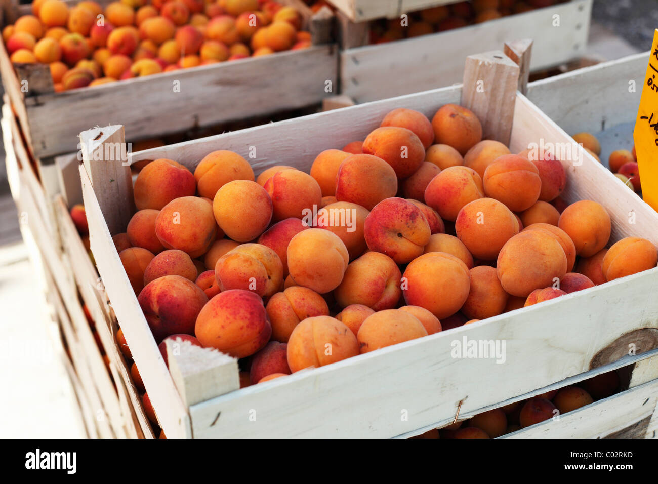 Apricot hi-res stock photography and images - Alamy