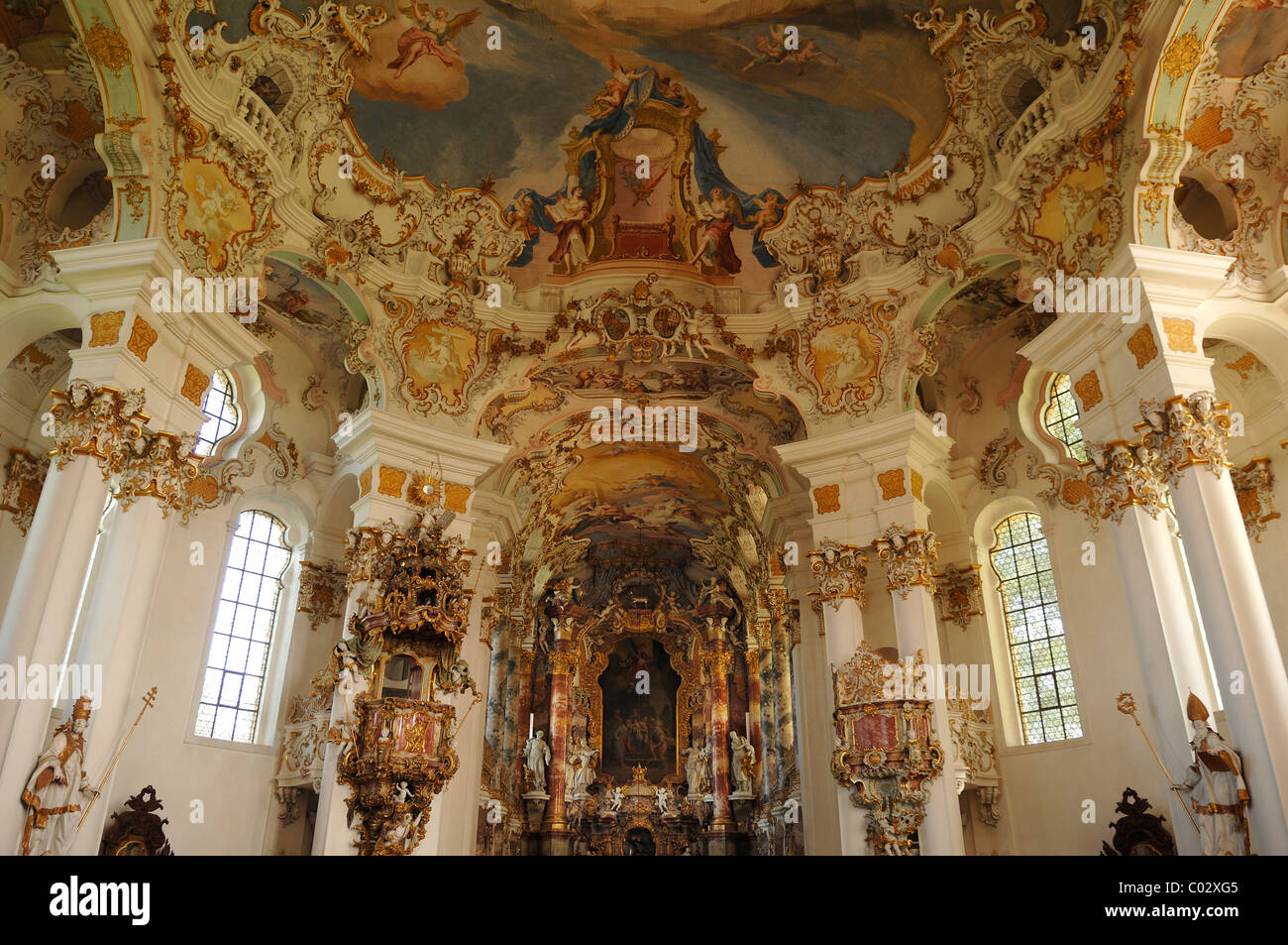Chancel with ceiling fresco "Throne of the World Court", Rococo ...