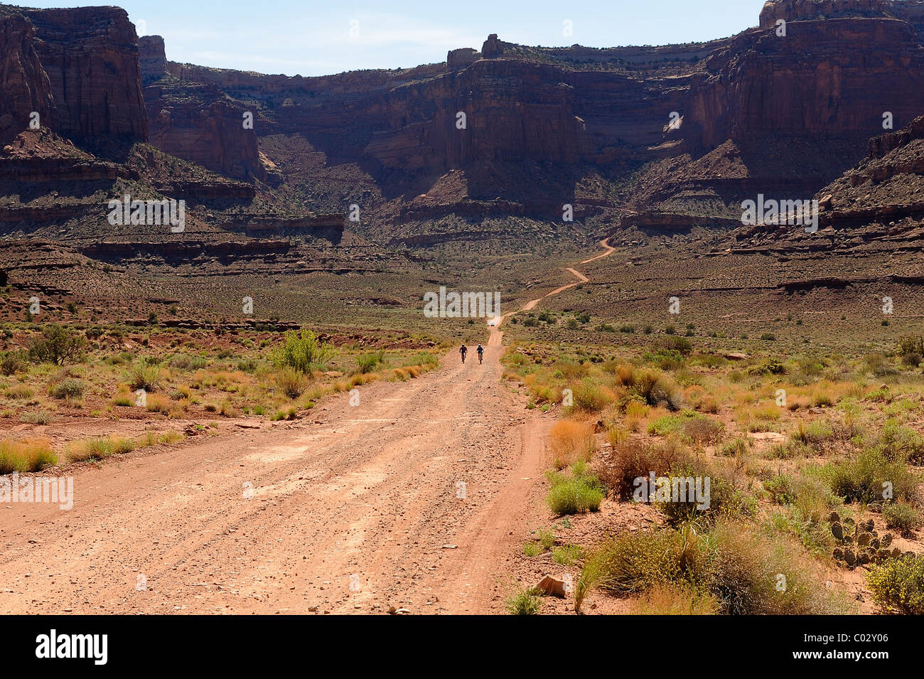 Dusty track hi-res stock photography and images - Alamy