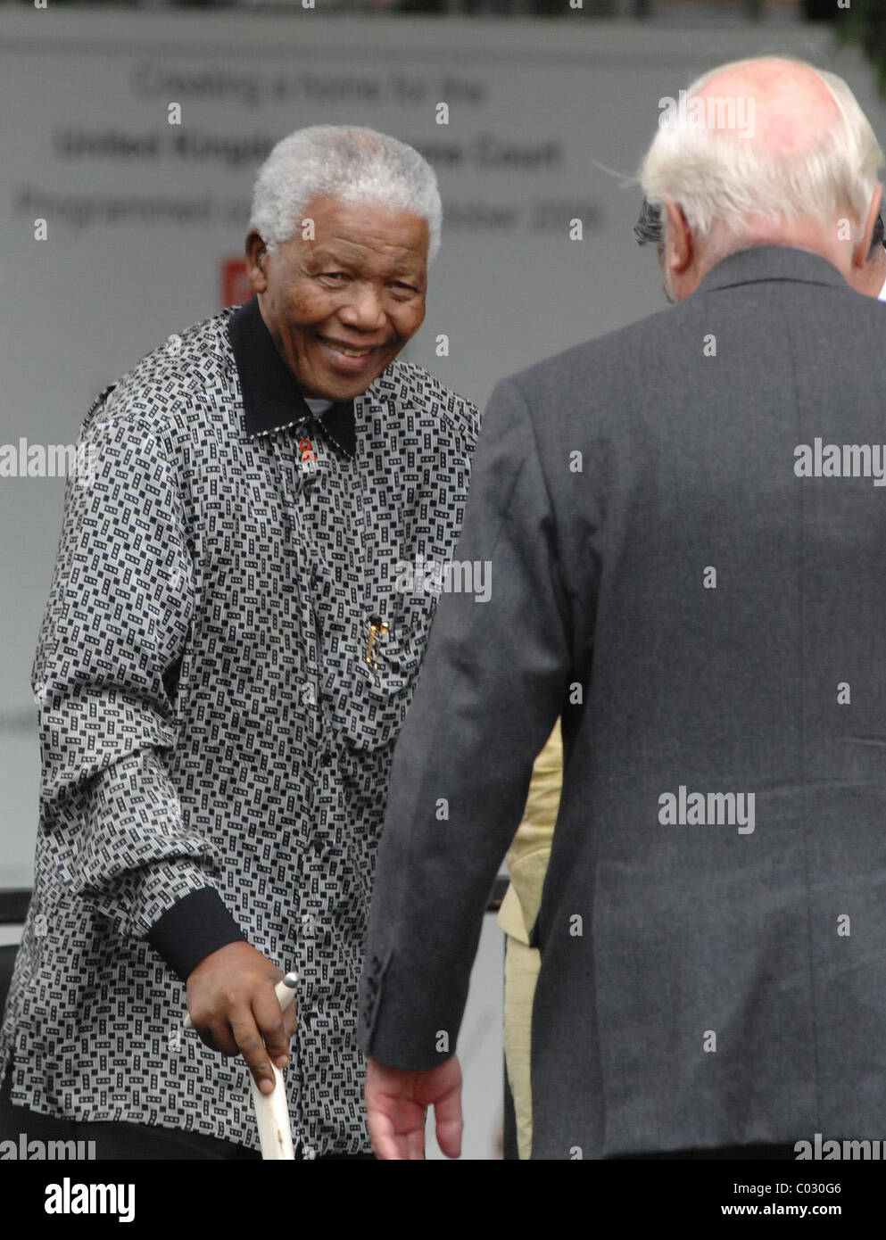 Nelson mandela nelson mandela statue parliament square statue unveiling ...