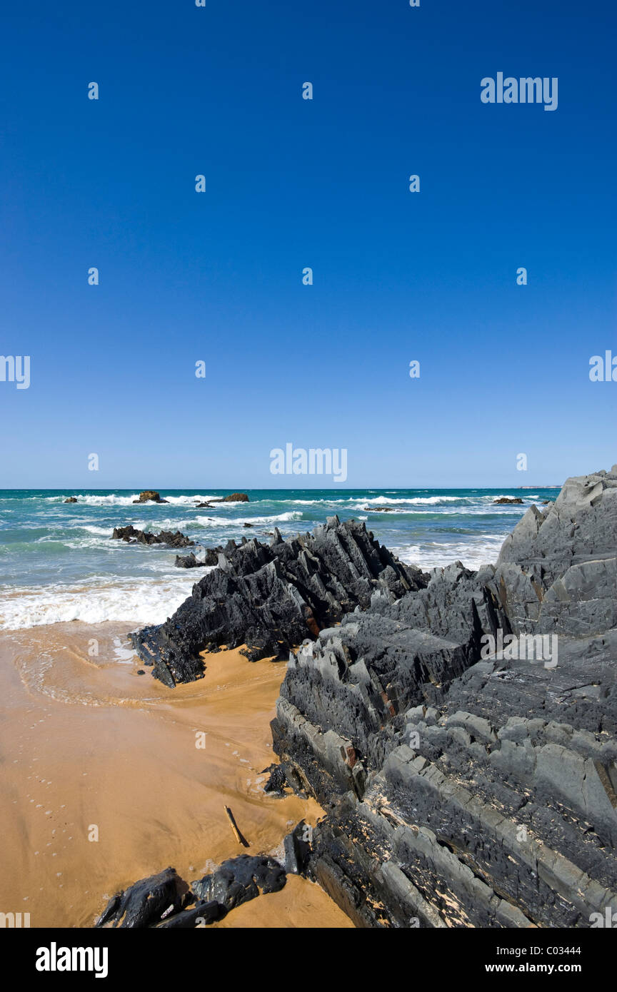 Praia do Castelejo beach, Vila do Bispo, Costa Vicentina coast, Algarve ...