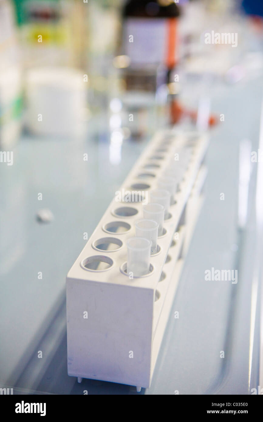 Pharmaceutical laboratories hi-res stock photography and images - Alamy