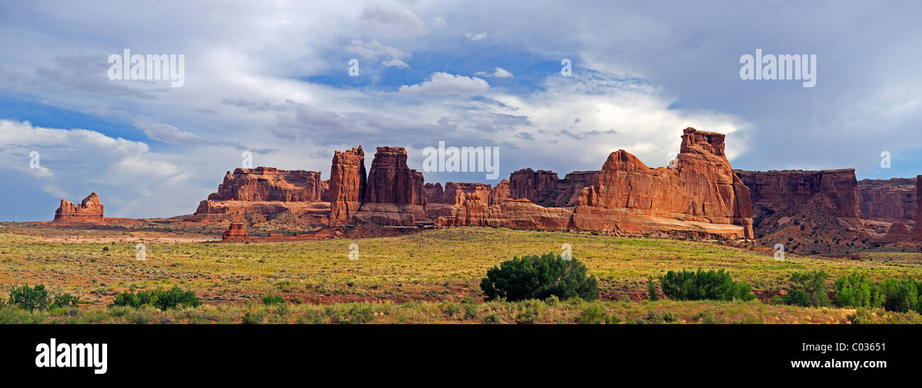 Panoramic view of the Courthouse Towers in the evening light, Arches ...