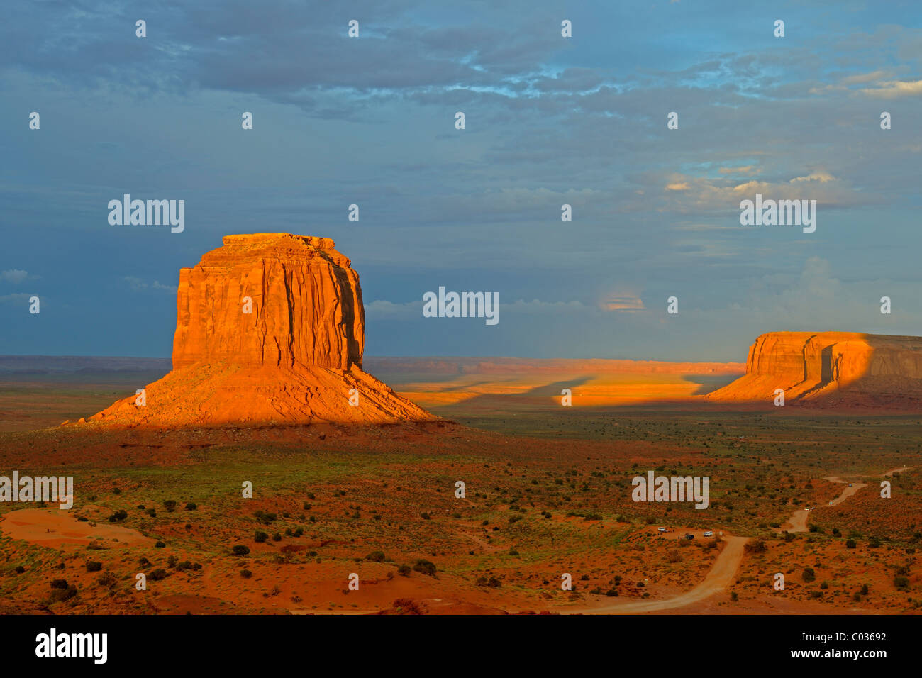 Merrick Buttes in the last light during a storm, Monument Valley ...
