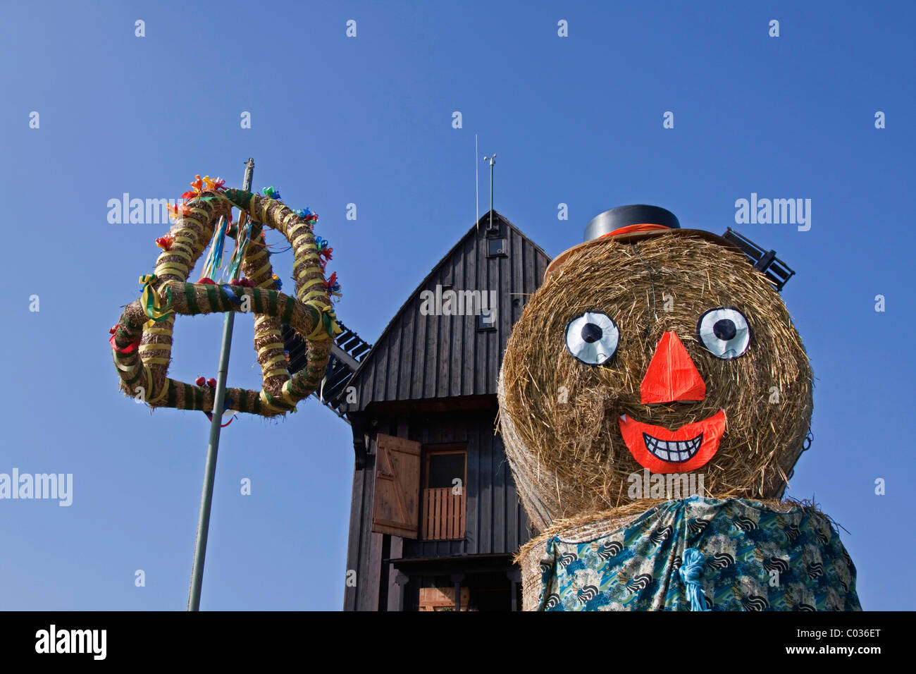 Harvest crown, windmill, harvest festival, mill in Marzahn, Berlin ...