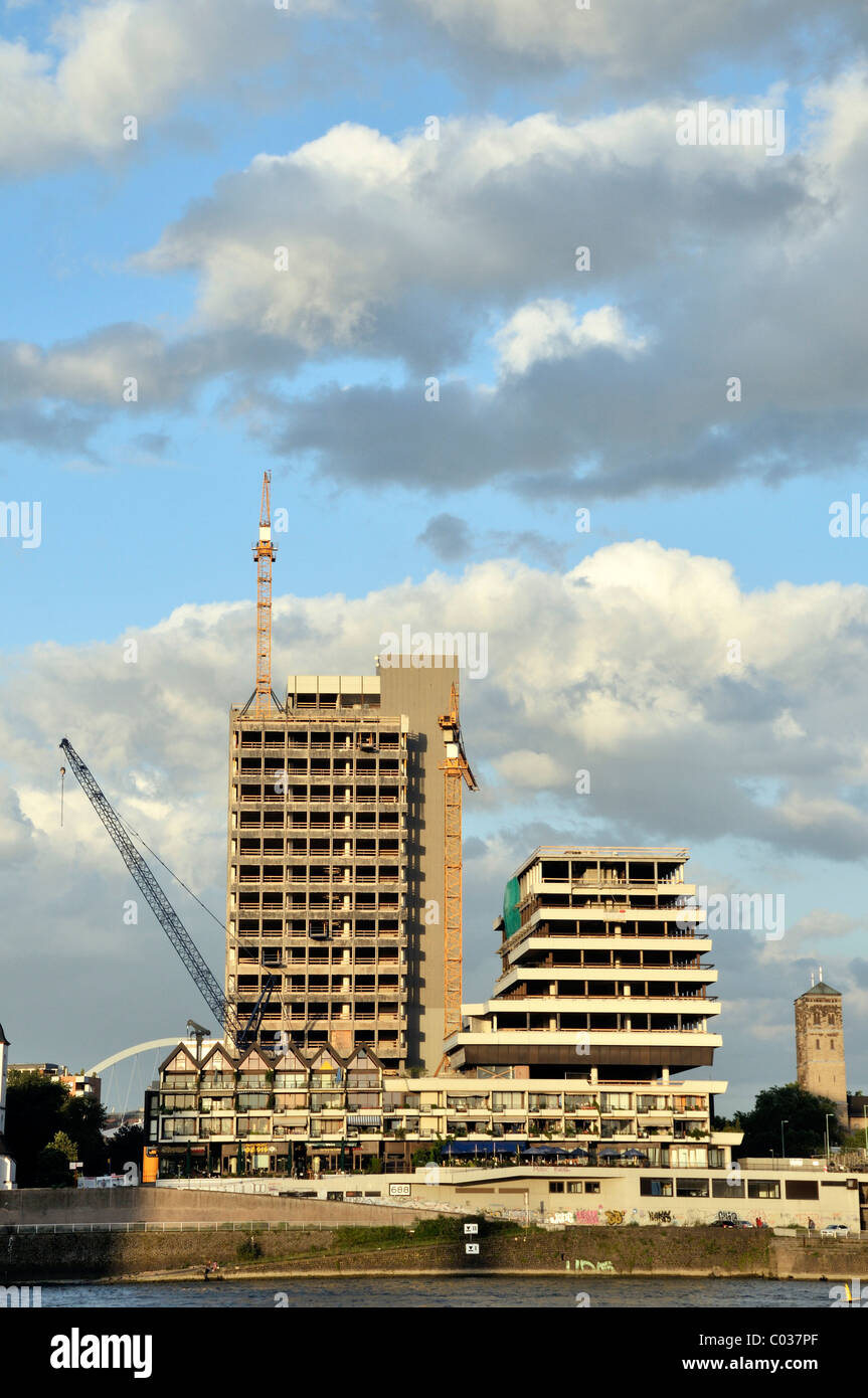 Lufthansa high-rise building, headquarters of the German airline until ...