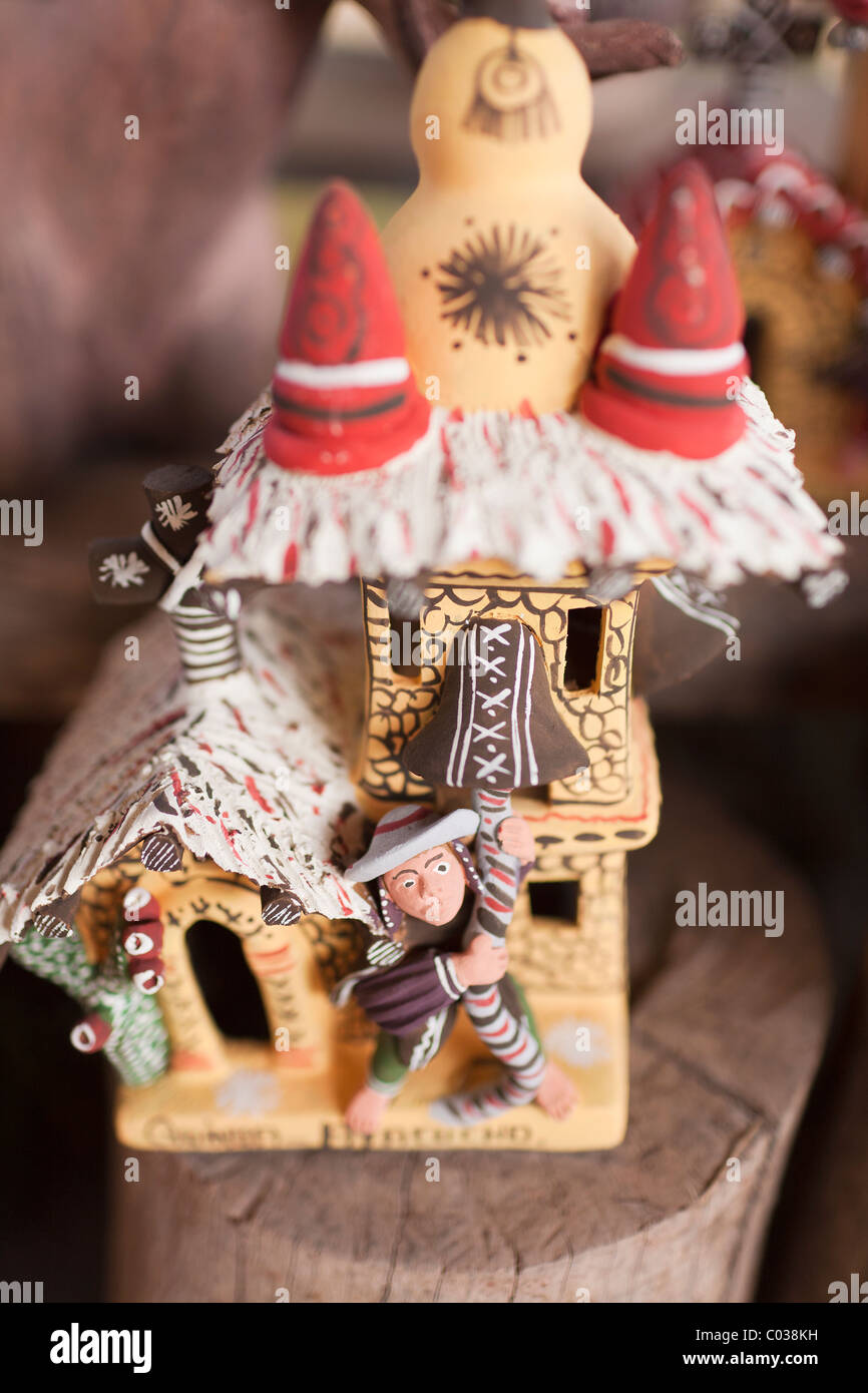 Pottery and ceramics for sale in the town of Quechua close to Ayacucho ...