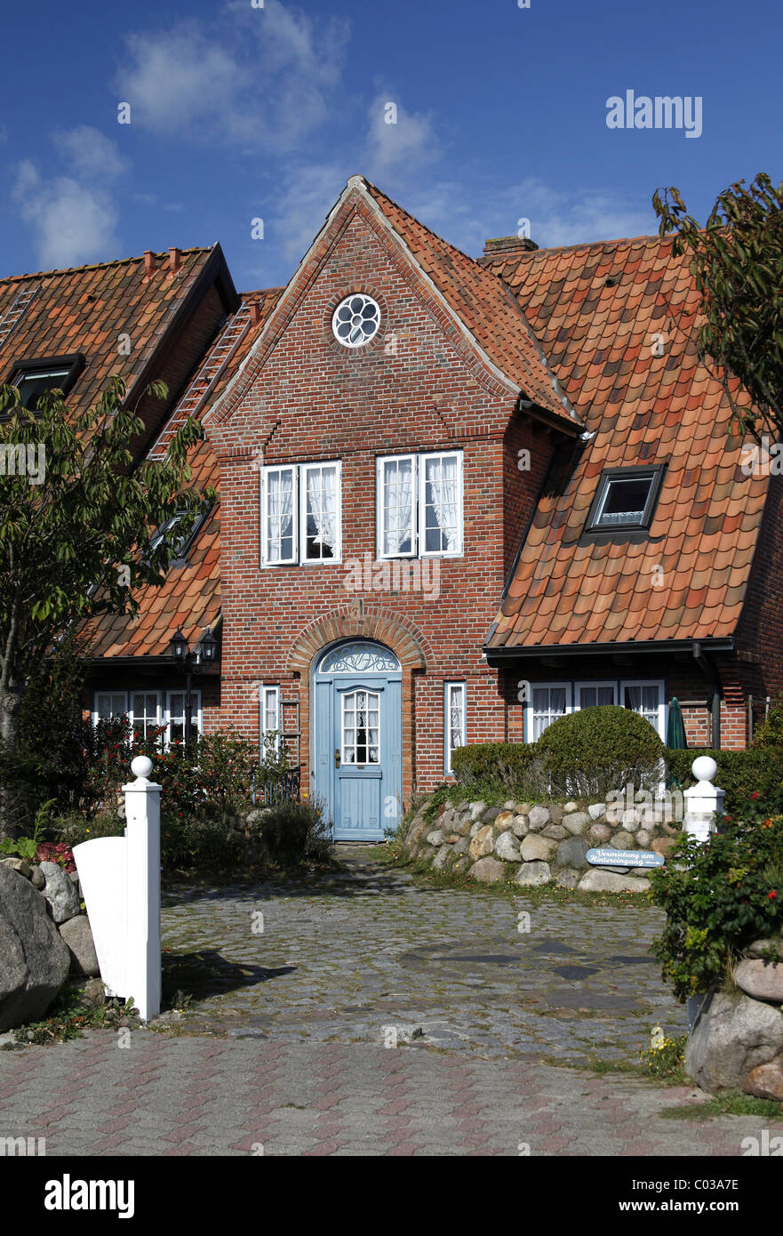 Frisian house, Wenningstedt, Sylt Island, North Friesland, Schleswig ...