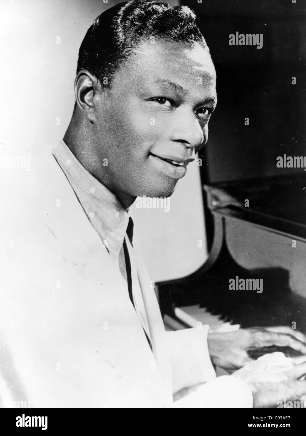 NAT KING COLE (1919-1965) US singer. musician and film actor Stock ...