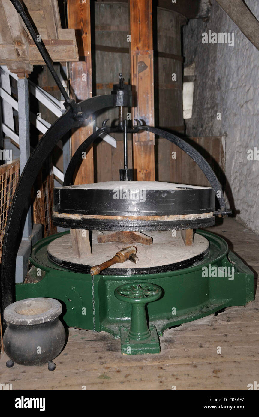 Grinder for unmalted barley, wheat and rye, powered by a water wheel ...