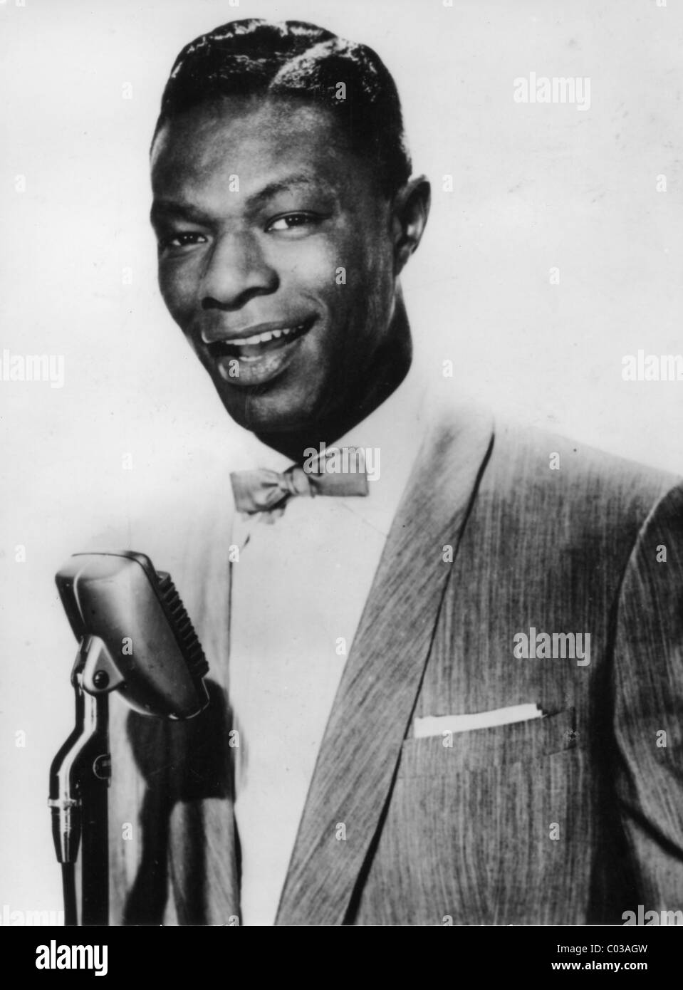 NAT KING COLE (1919-1965) US singer. musician and film actor Stock ...