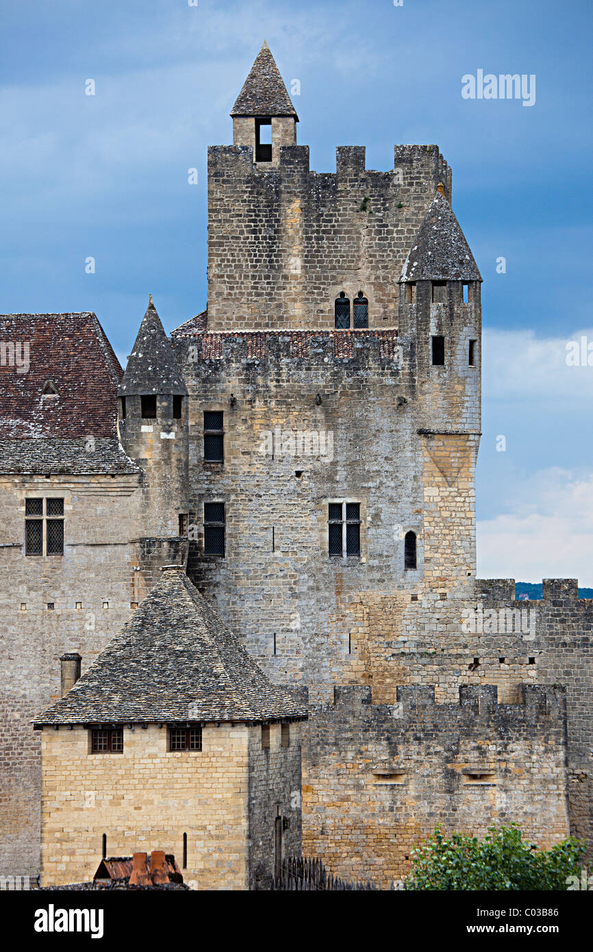 Castle at Beynac-et-Cazenac Dordogne France Stock Photo - Alamy
