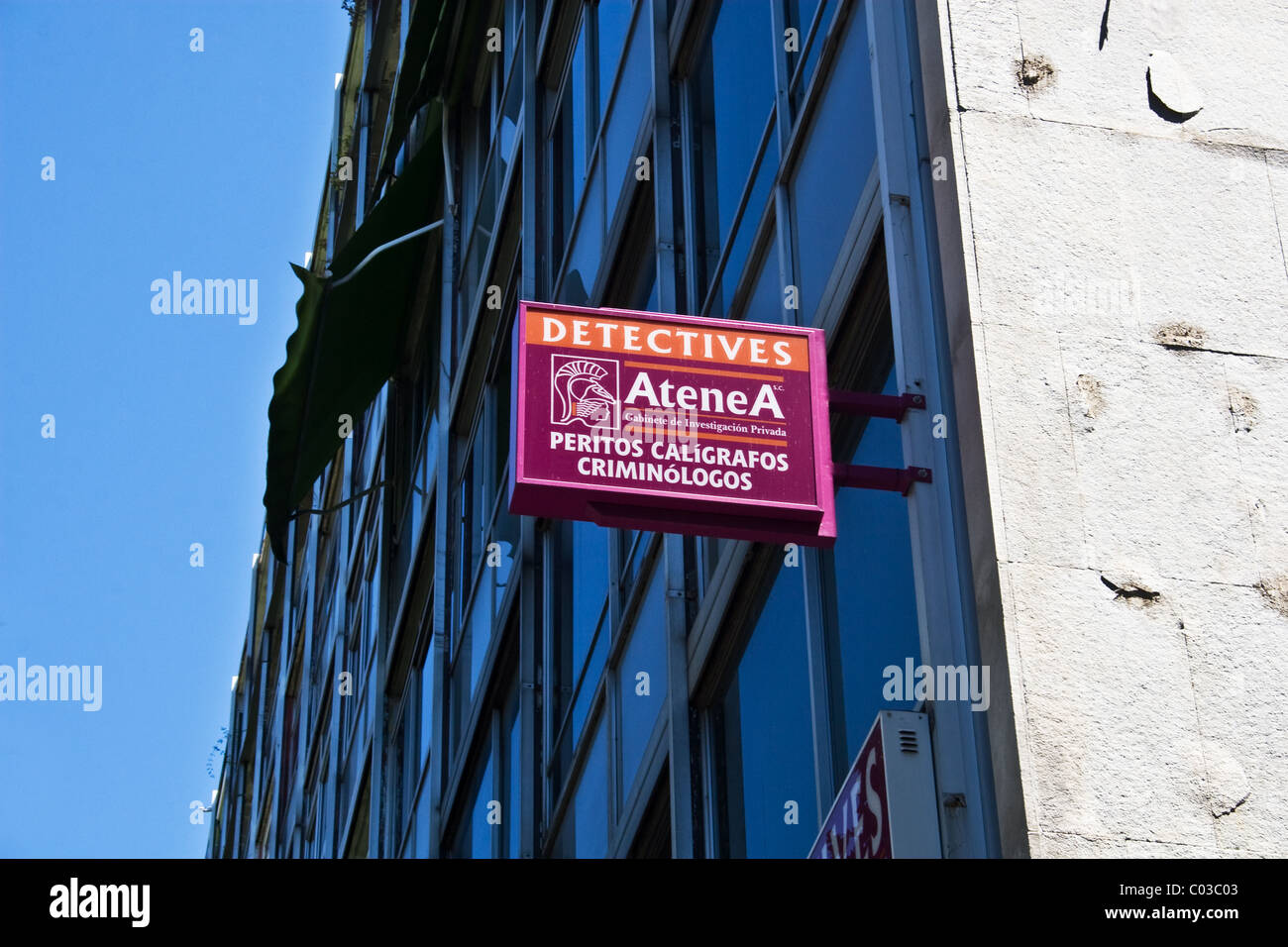Detective agency hi-res stock photography and images - Alamy