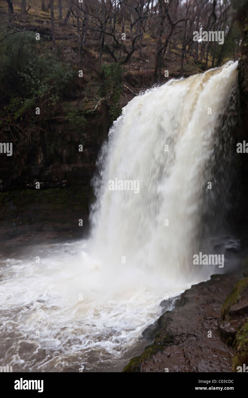 Waterfall uk waterfalls british hi-res stock photography and images - Alamy