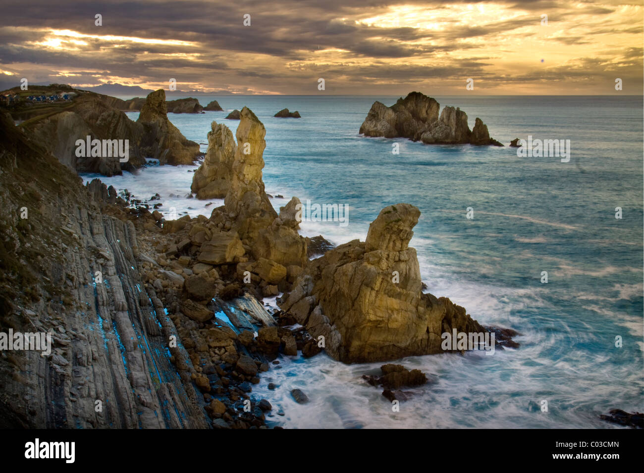 Bay of biscay storm hi-res stock photography and images - Alamy