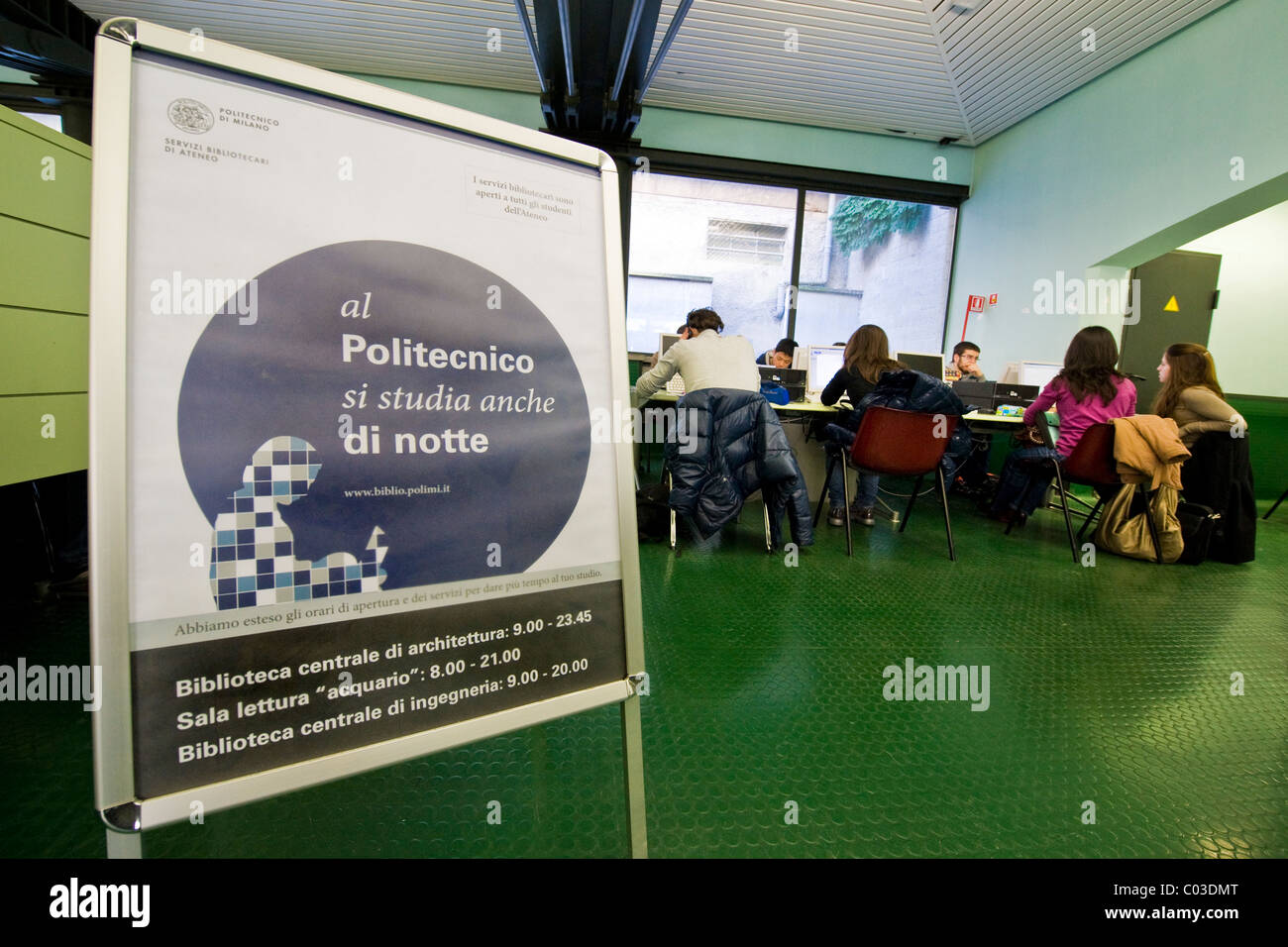 University classroom milan hi-res stock photography and images - Alamy