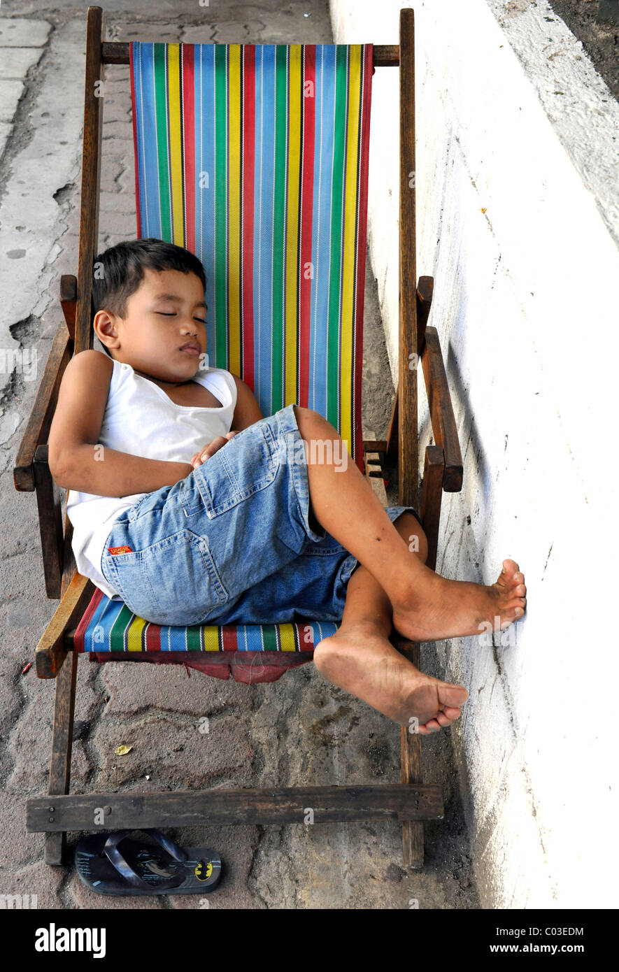 Filipino kid sleeping hi-res stock photography and images - Alamy