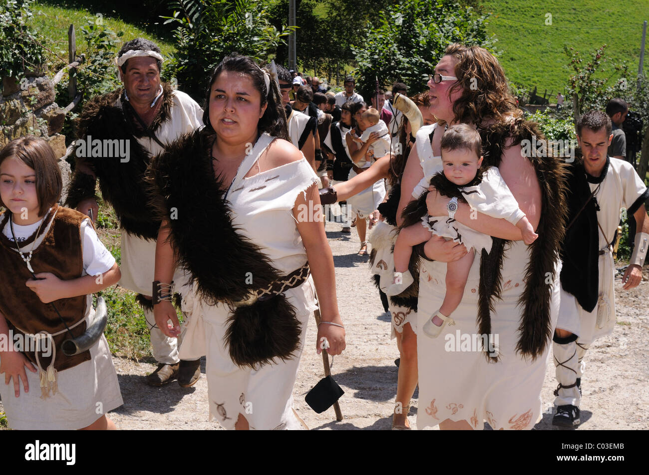 Traditional asturian costumes hi-res stock photography and images - Alamy