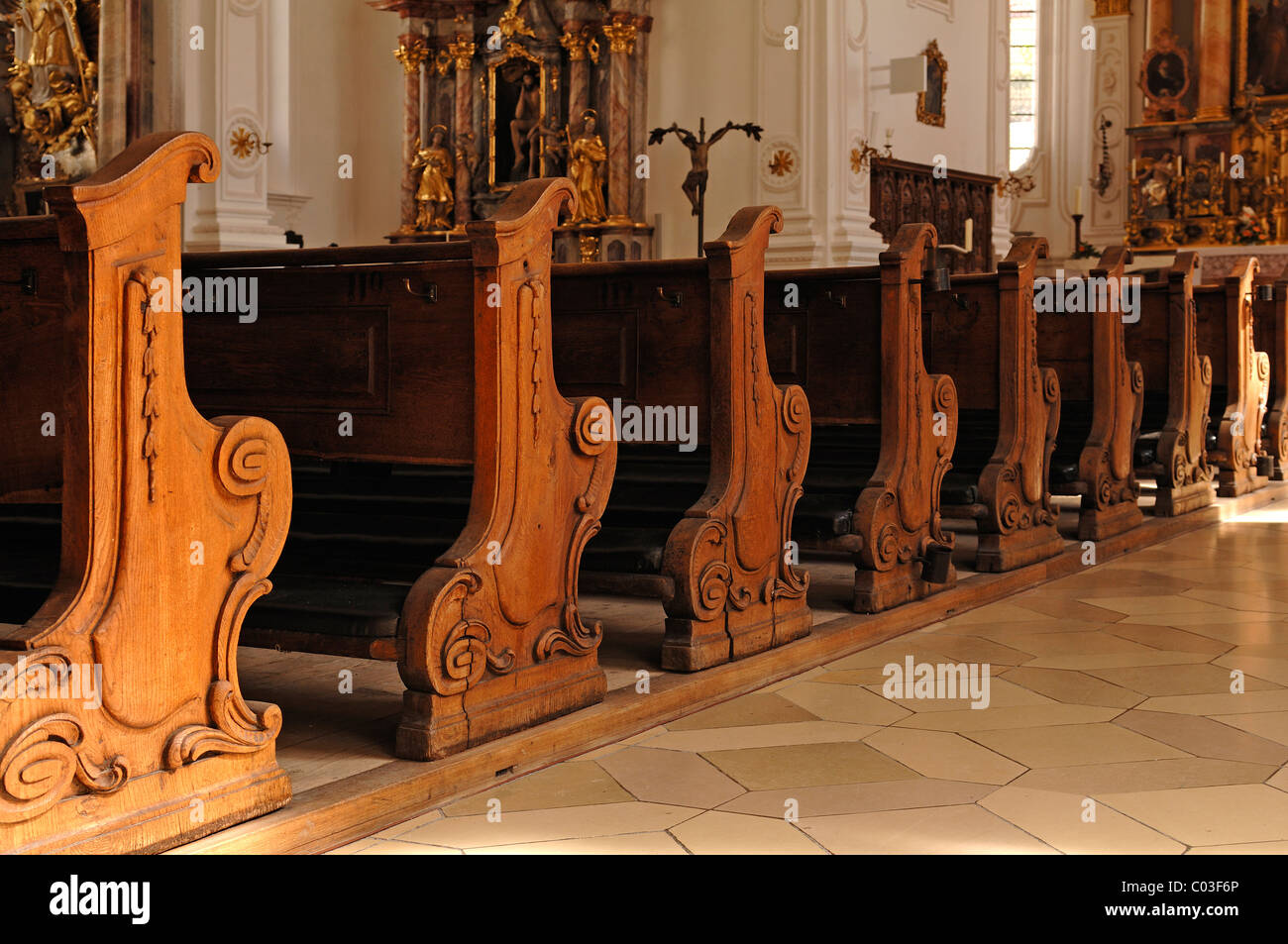 Carved wood pew hi-res stock photography and images - Alamy