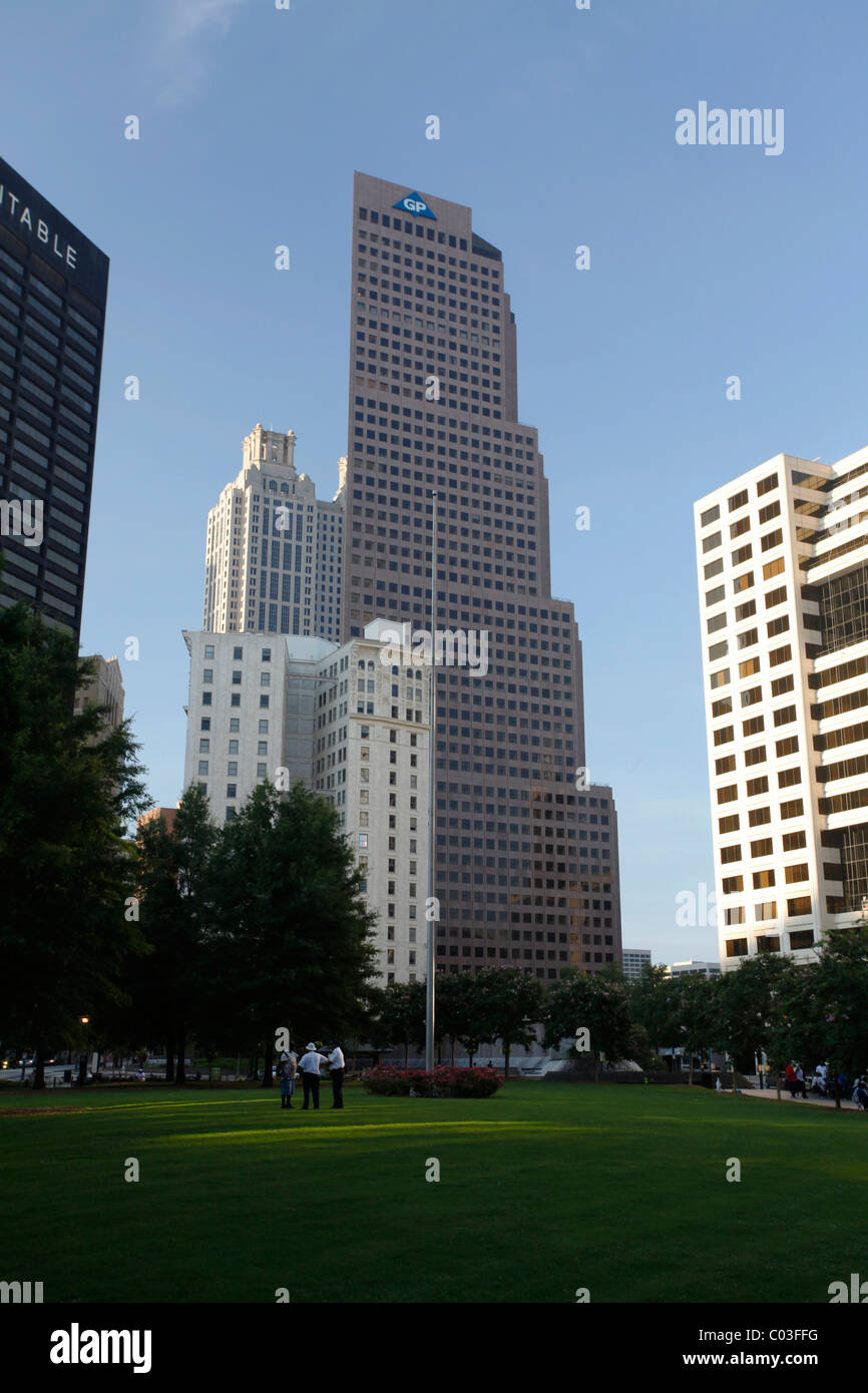 City centre as seen from Woodruff Park, Atlanta, Georgia, USA, NOrth ...