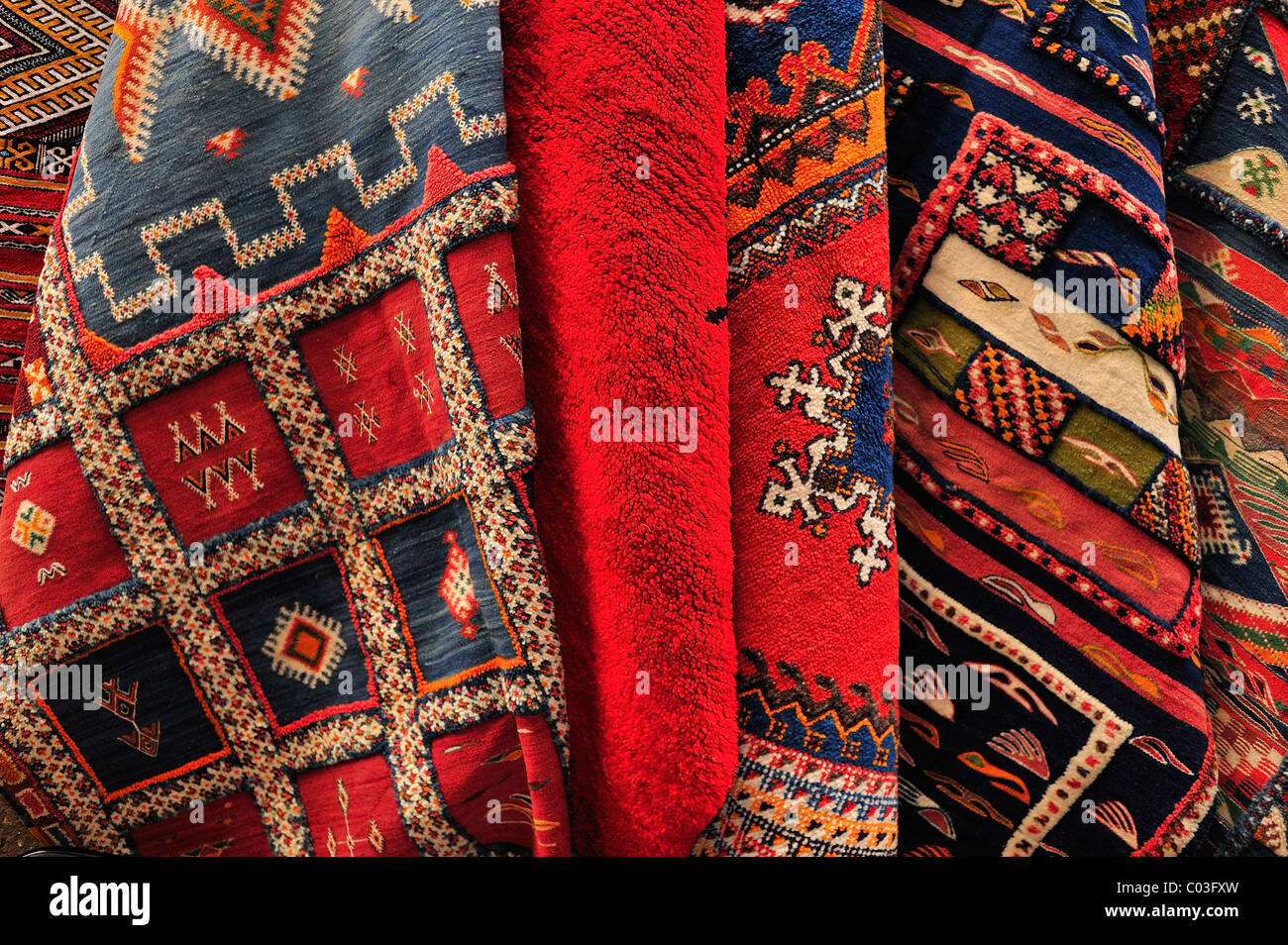 Colourful moroccan rugs and carpets hi-res stock photography and images ...