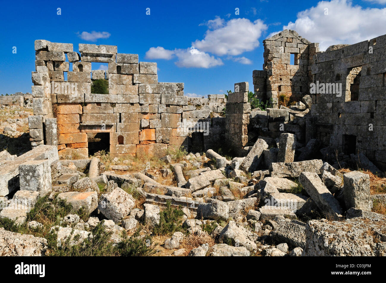 Syria house excavation hi-res stock photography and images - Alamy