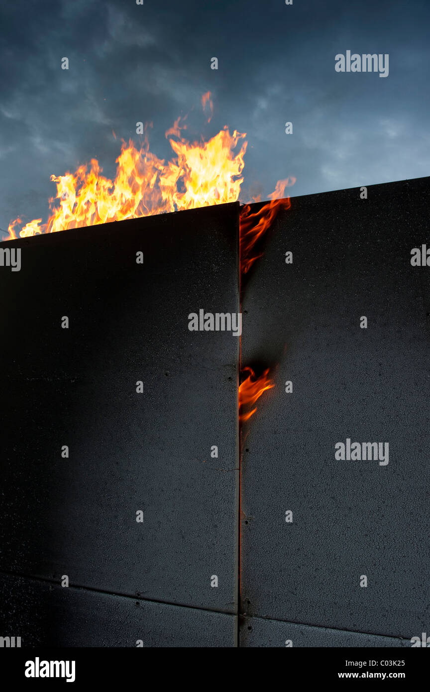 Burning wooden wall Stock Photo - Alamy
