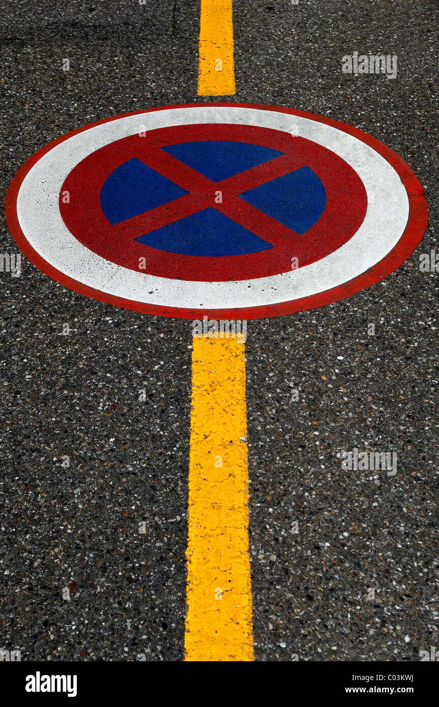 No parking sign with a yellow border line on a road, Ingersheim, Alsace ...