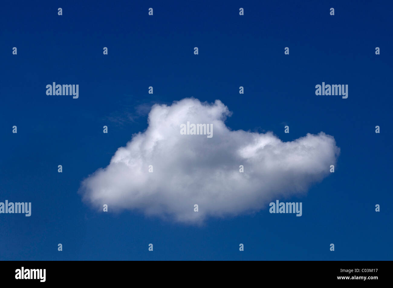 Cumuluswolke hi-res stock photography and images - Alamy