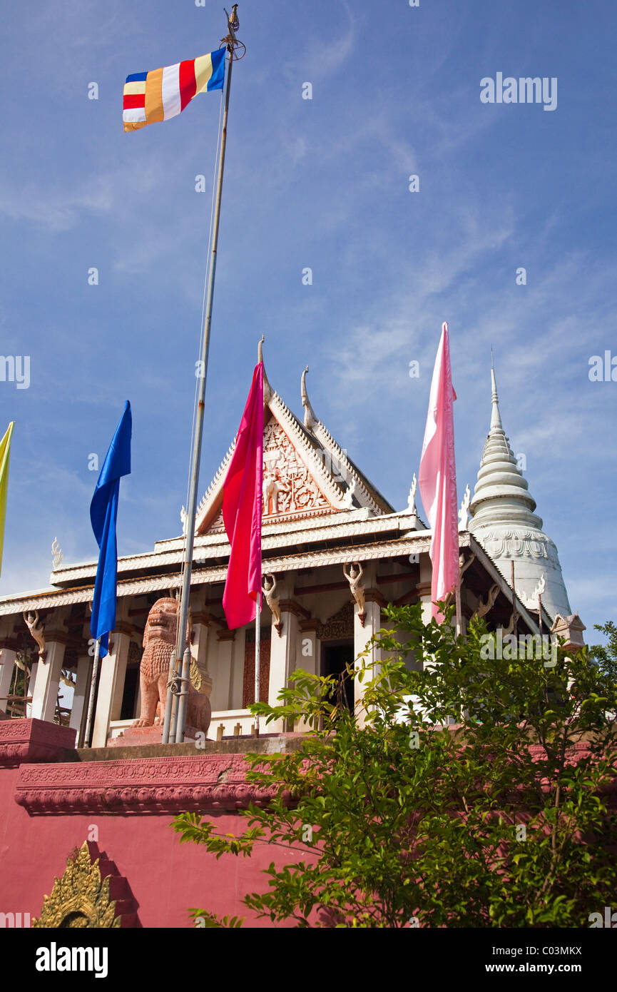 Wat Phnom, Phnom Penh, Cambodia Stock Photo - Alamy