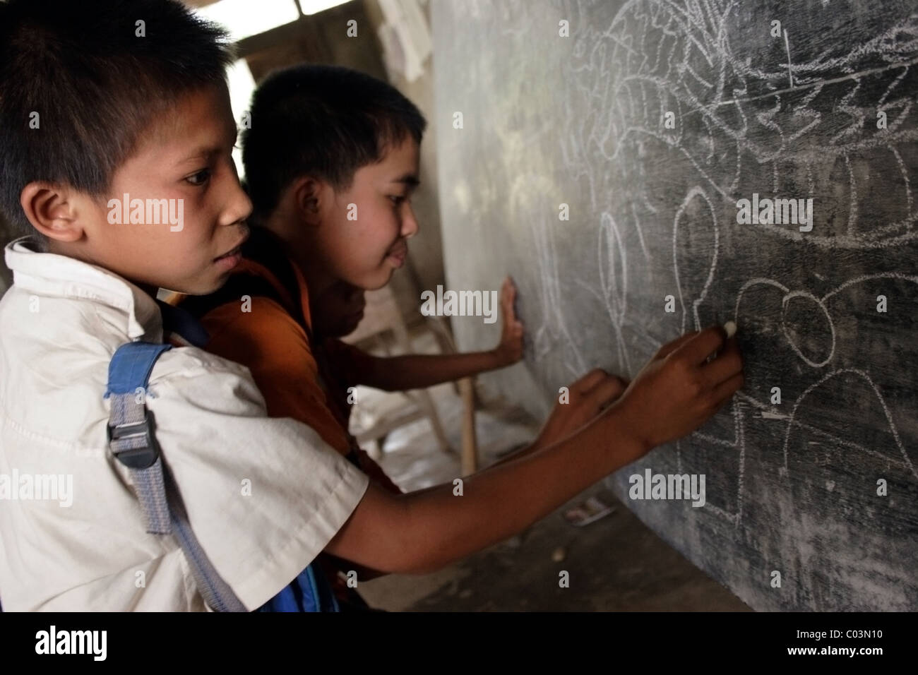 Rundown classroom hi-res stock photography and images - Alamy