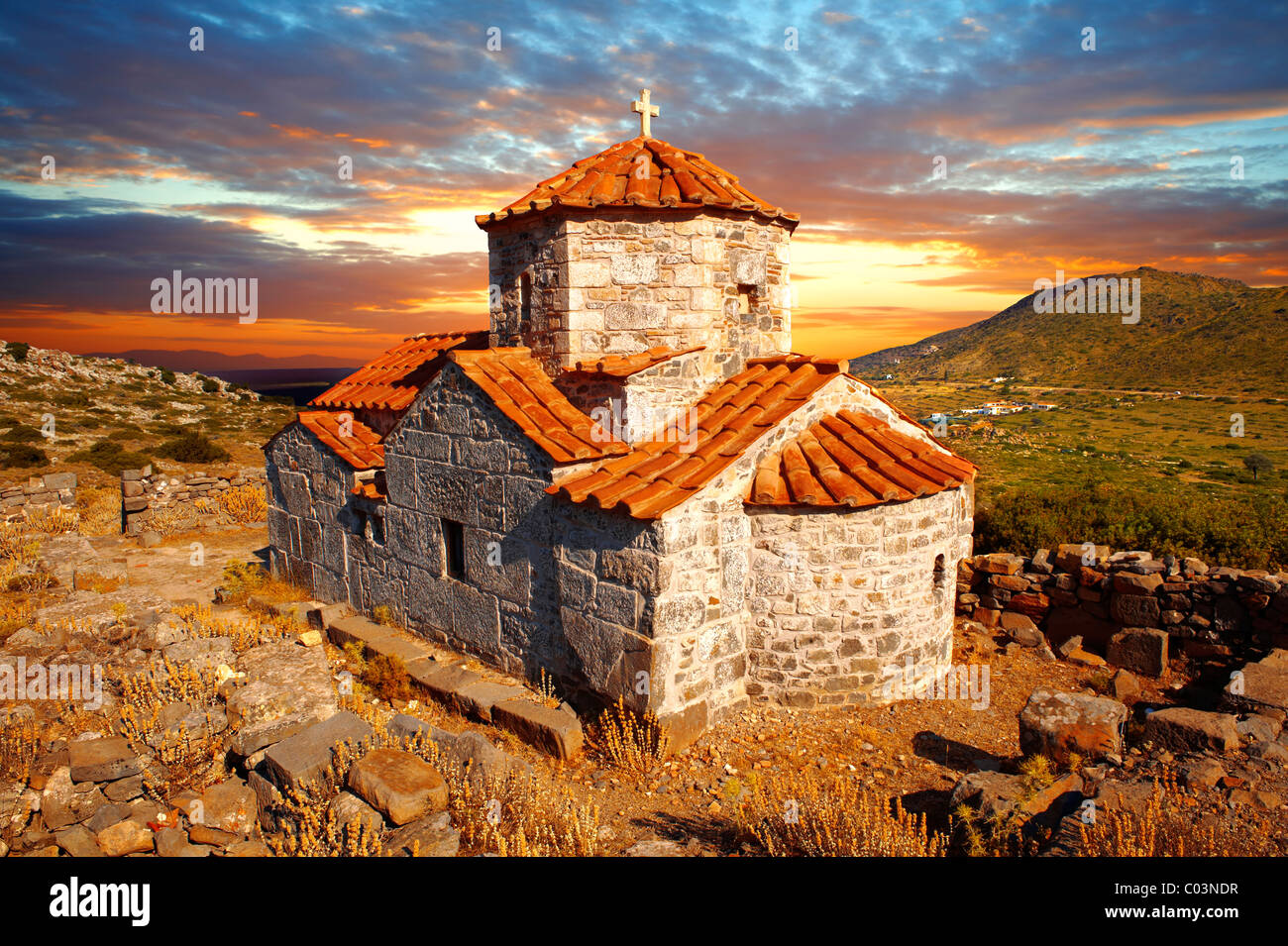 Byzantine churches hi-res stock photography and images - Alamy