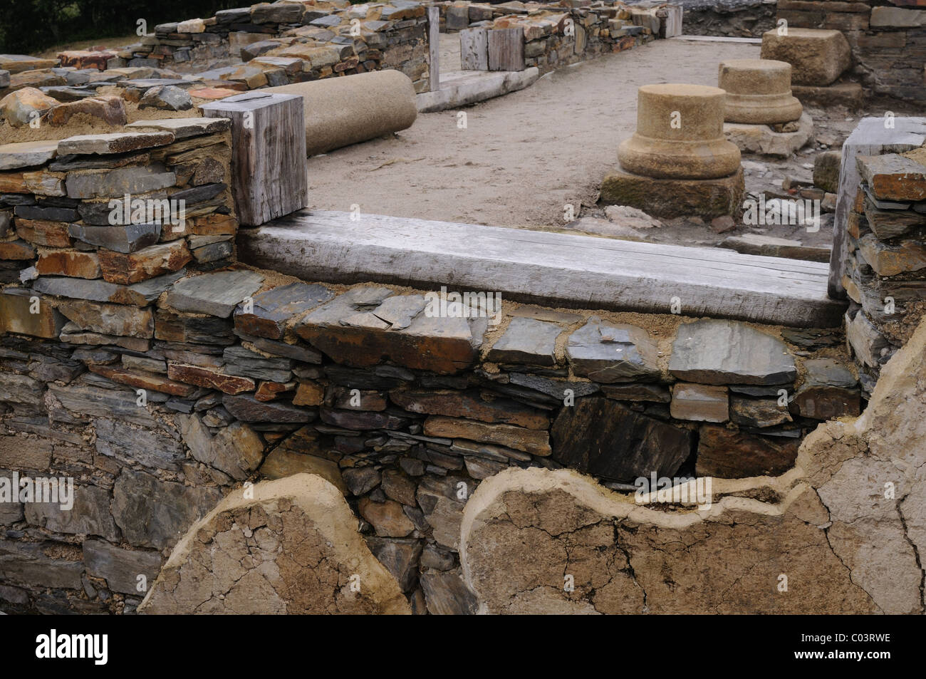 Artefacts and art windows hi-res stock photography and images - Alamy