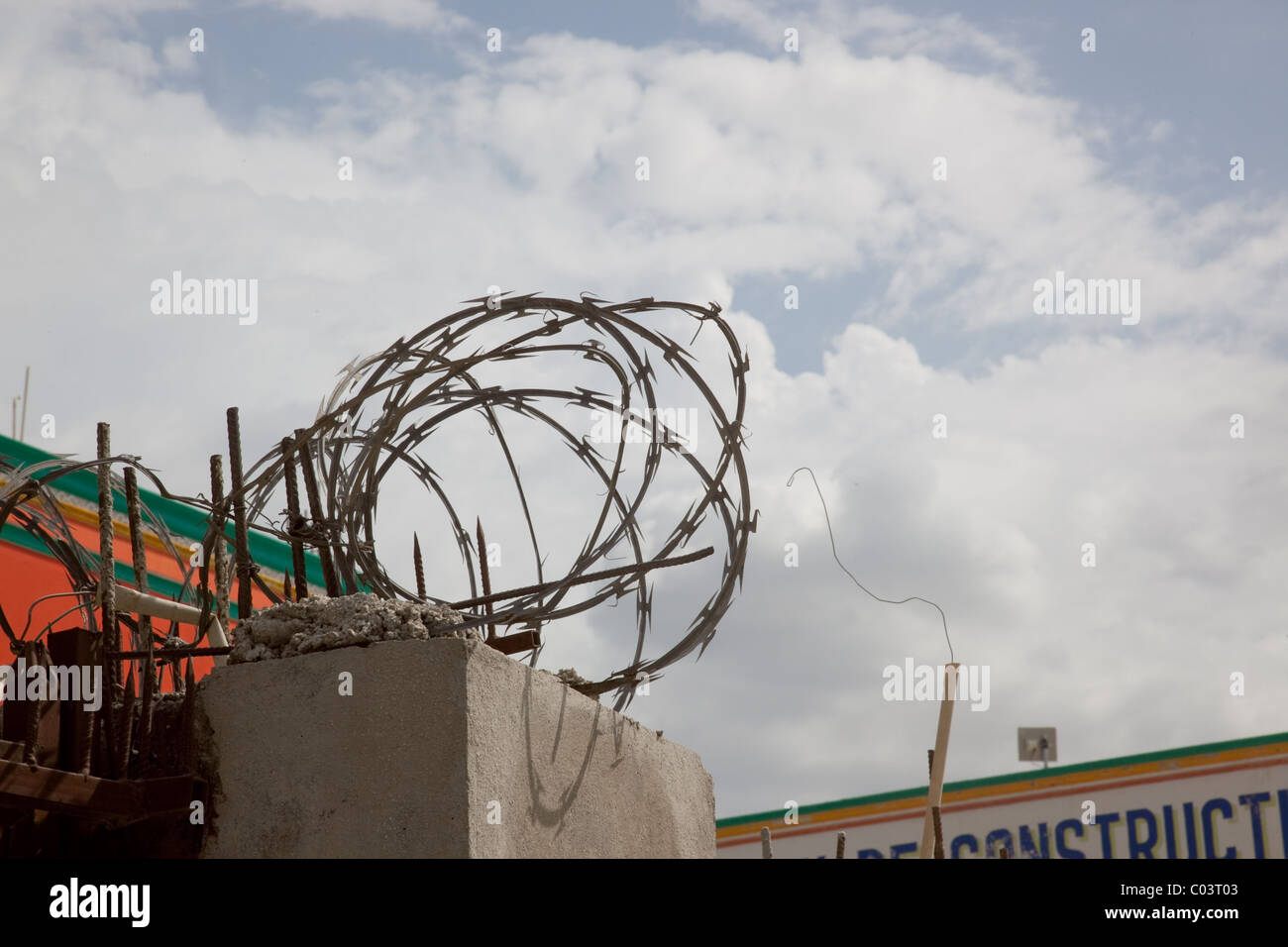Constantan wire on top of a wall Stock Photo - Alamy