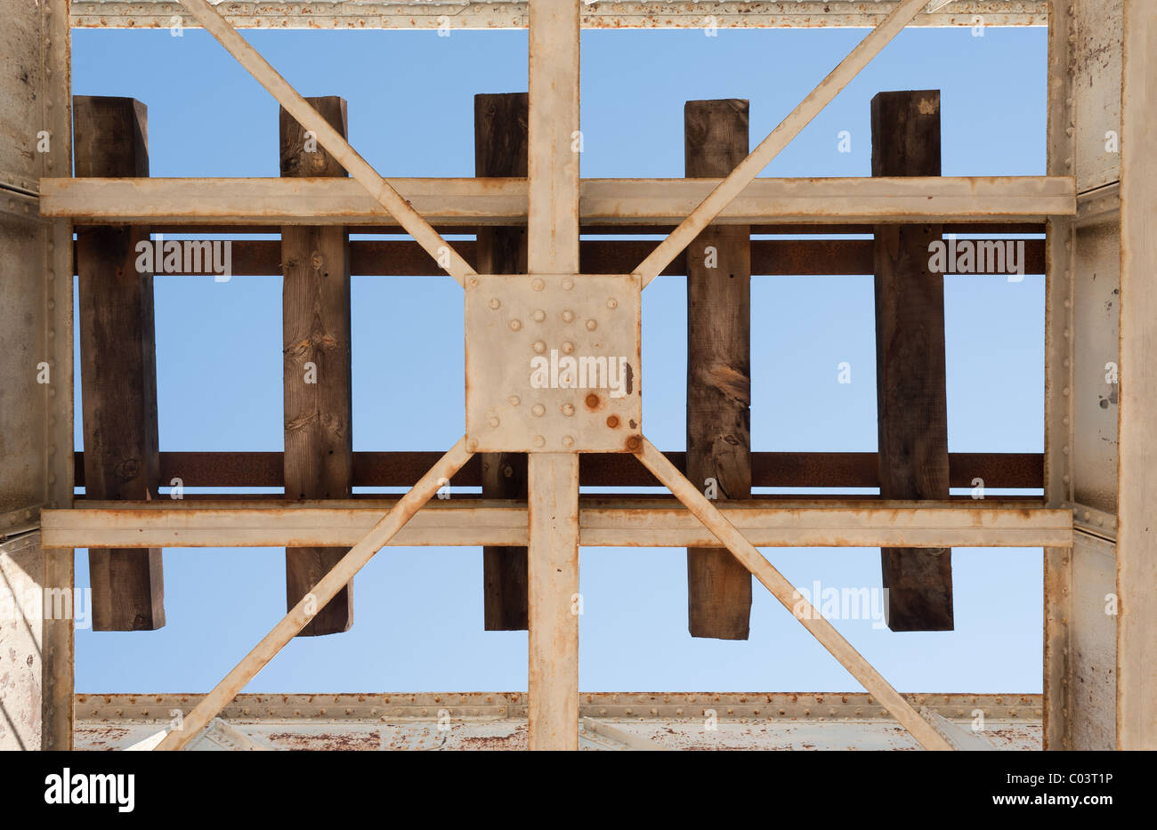 Structure of a railway bridge, detail take Stock Photo - Alamy