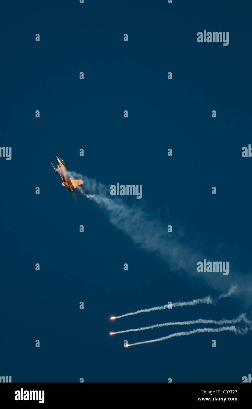 F-16 fighter,RNLAF,raf leuchars,scotland,sep 2010 Stock Photo - Alamy