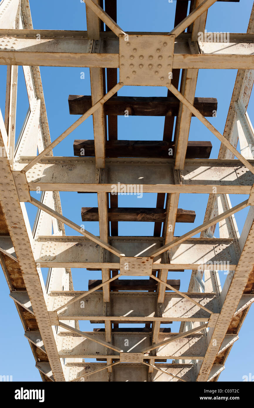 Structure of a railway bridge, detail take Stock Photo - Alamy