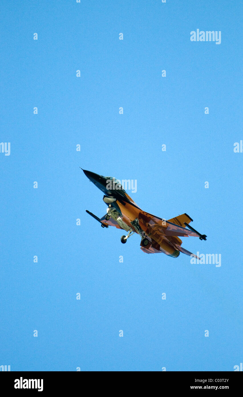 Royal air force mobile hi-res stock photography and images - Alamy
