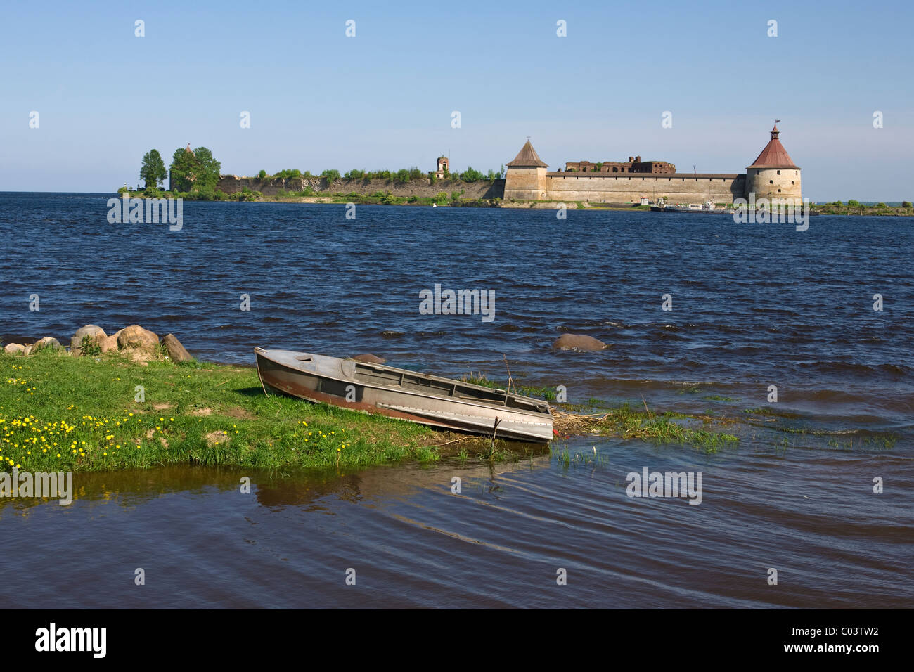 An island-fortress Shlisselburg Stock Photo - Alamy