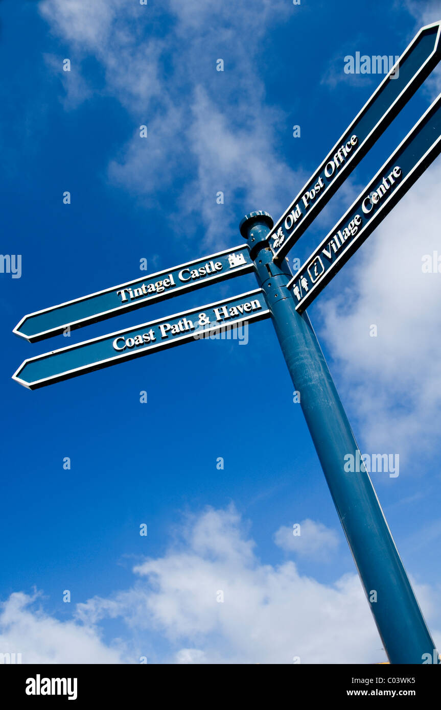 Cornwall road signs hi-res stock photography and images - Alamy