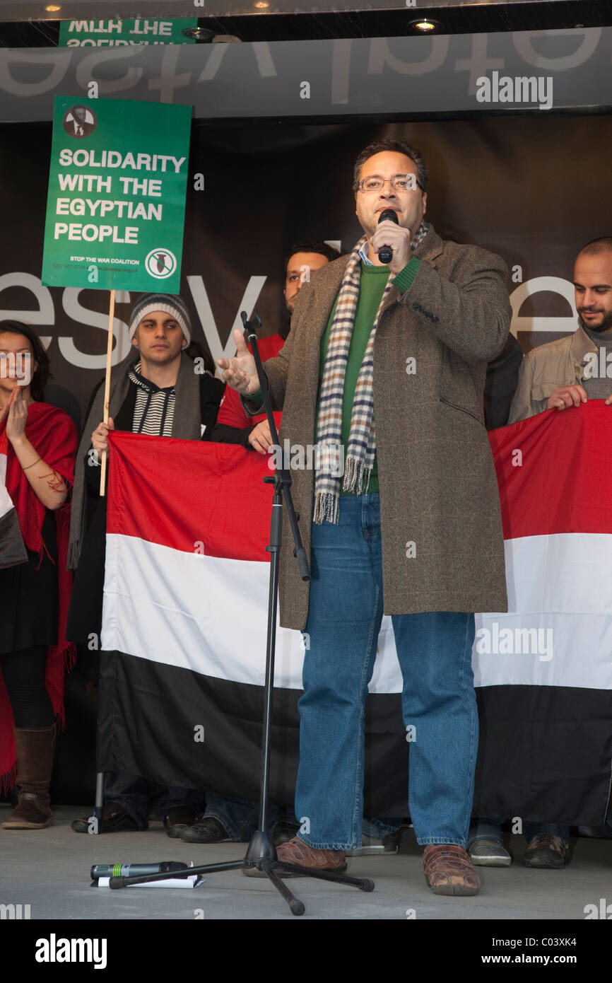 LONDON, ENGLAND - Egyptians celebrate the end to the Mubarak regime in ...