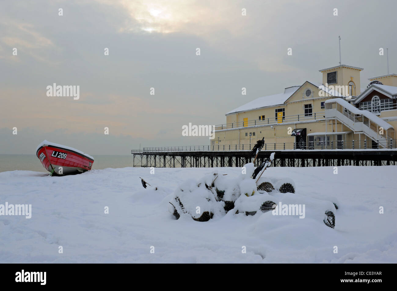 Bognor regis fishing boat hi-res stock photography and images - Alamy