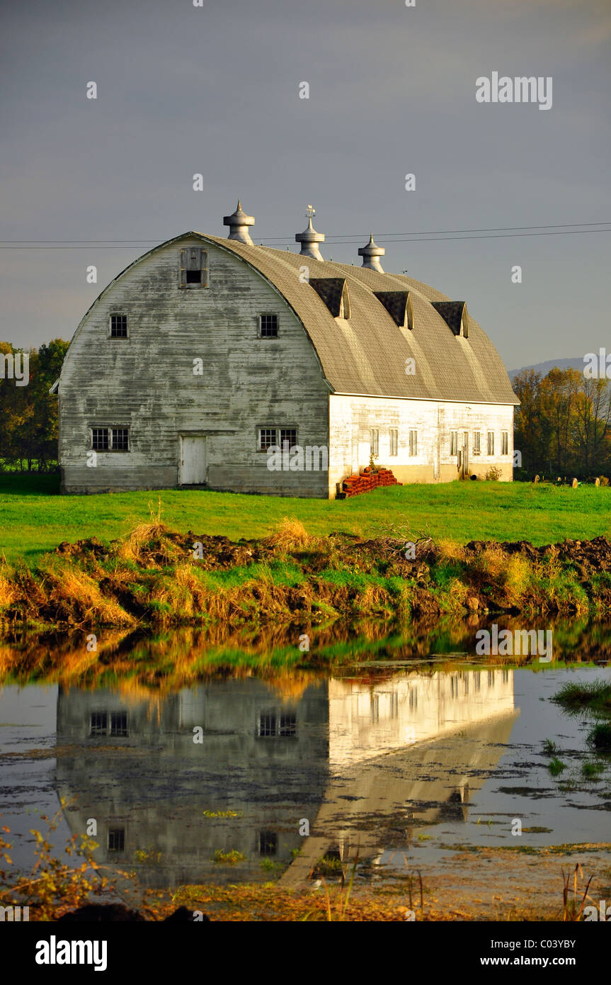 Upstate ny barn hi-res stock photography and images - Alamy