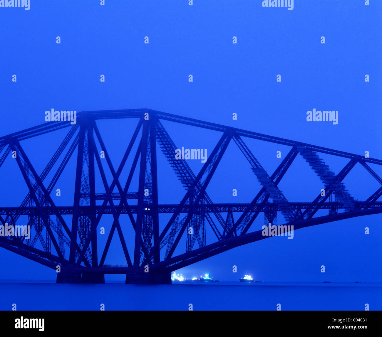Forth rail bridge construction hi-res stock photography and images - Alamy