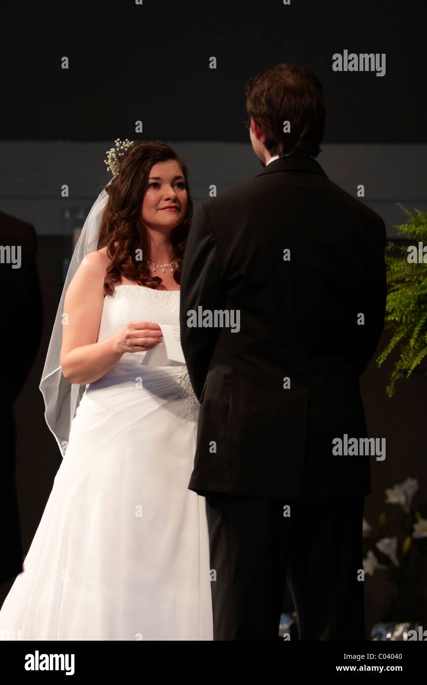 Wedding ceremony bride and groom Stock Photo - Alamy