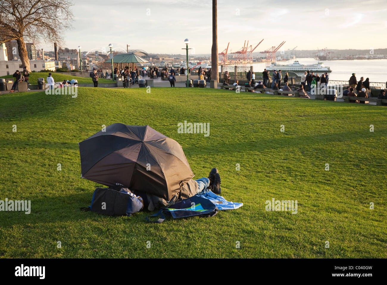 Elliott bay sunset umbrella hi-res stock photography and images - Alamy